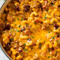 Chili Mac - The Cozy Cook
